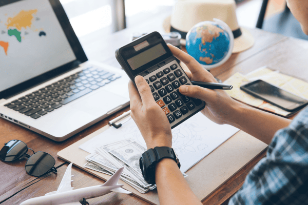 7 Tips for Using a Credit Card Abroad: What Travelers Should Know