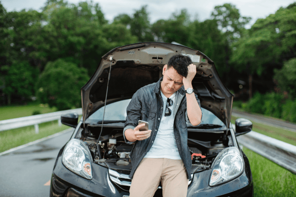 Your Car Broke Down on the Road: What to Do?