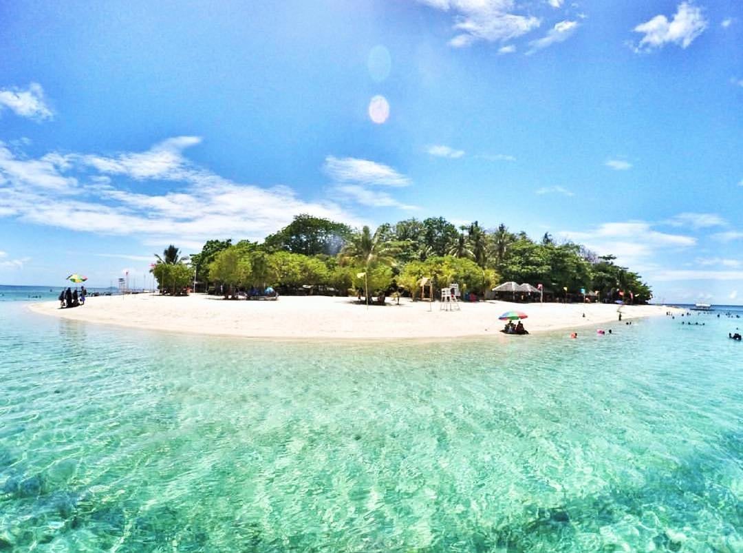 8 Best White Sand Beaches in the Philippines
