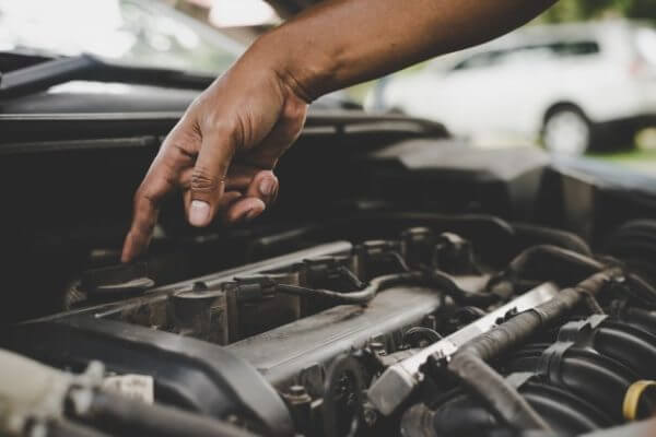 Roadside Assistance: How It Works, What It Covers, and Where to Get It